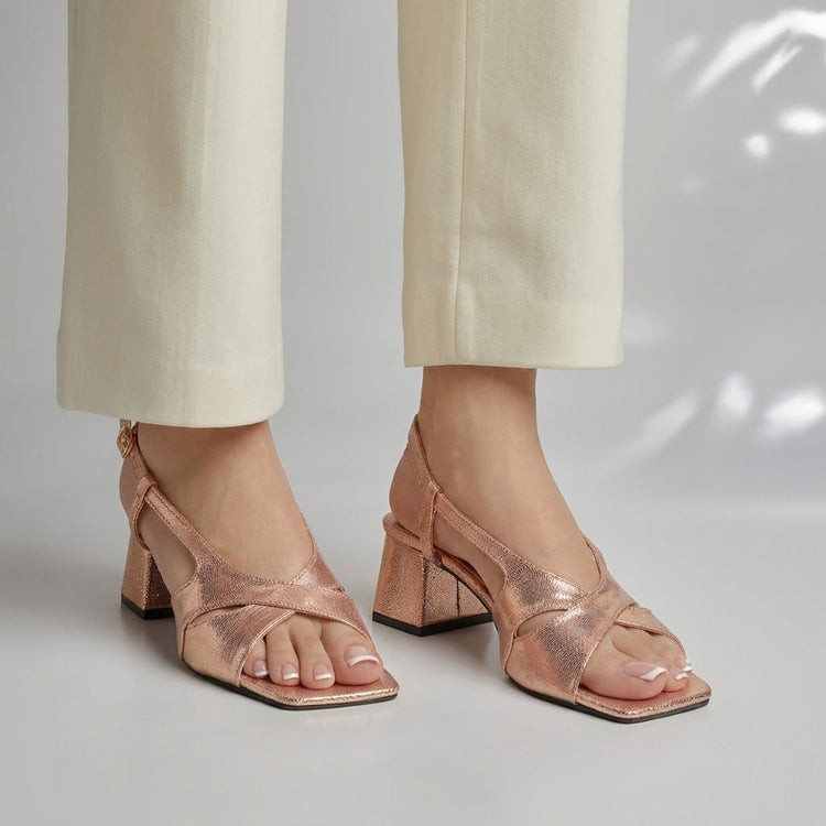 Pastel Toes by Mariam